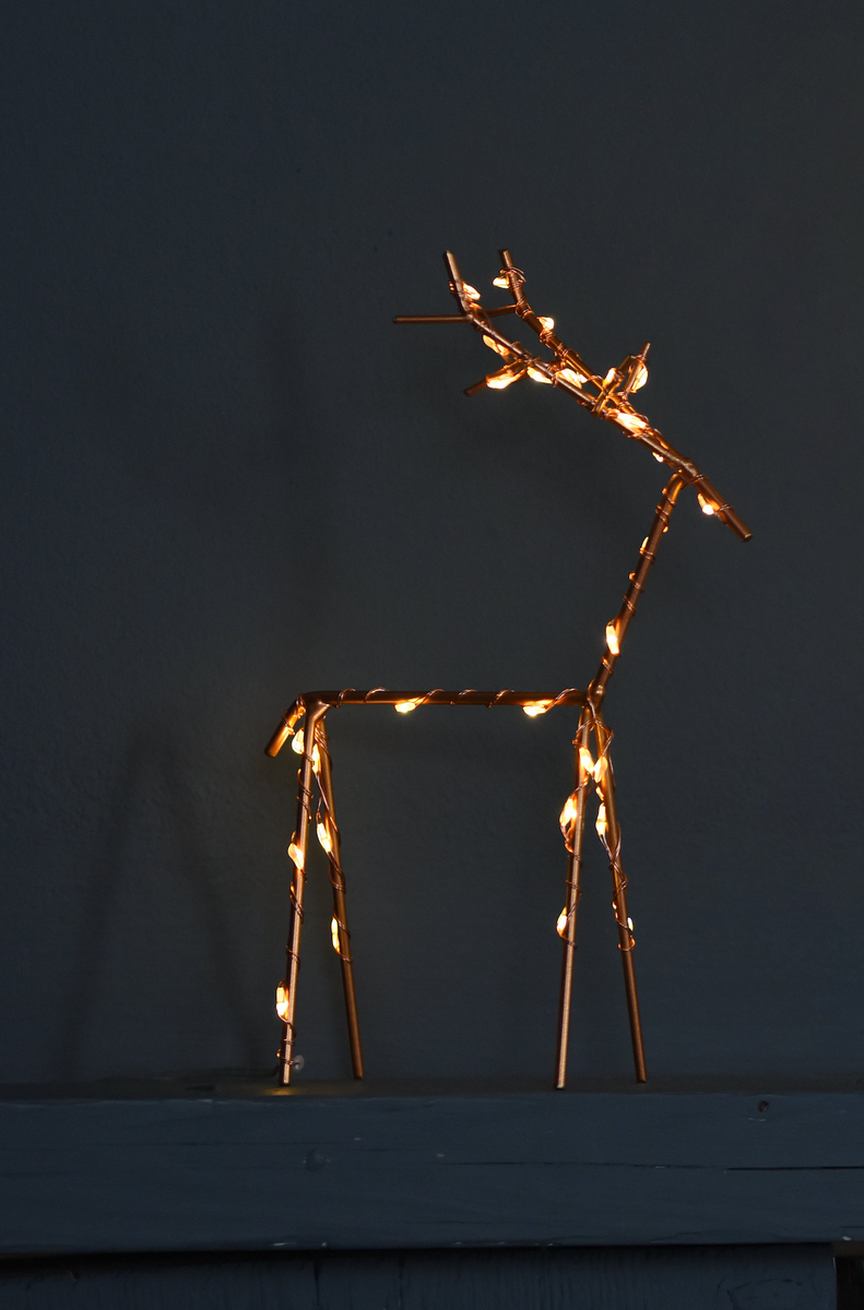 LED Table Top Wire Deer, Small (Battery Operated) – CHALK INTERIORS ...